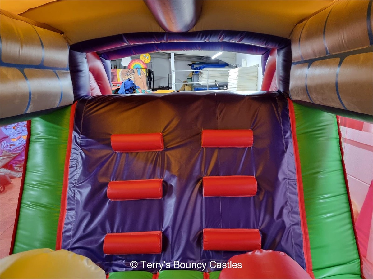 Medieval Obstacle Course /Fun Run - Bouncy Castle Hire in Greater ...